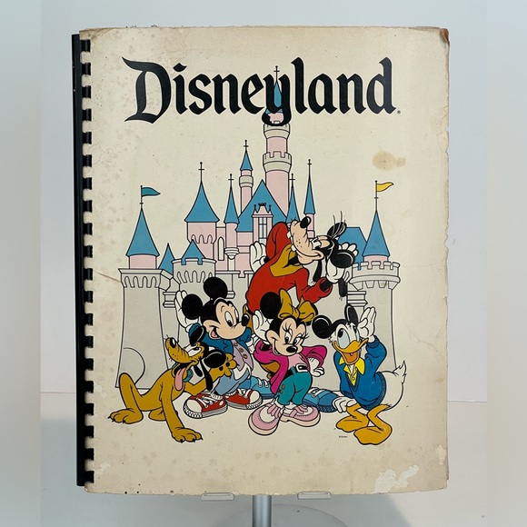 Disney | Other | 989 Disneyland Cast Member Book Prop Opening Splash ...